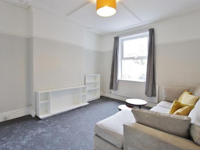 6 bedroom House To Rent