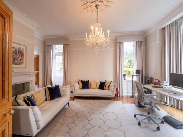 6 bedroom house to rent
