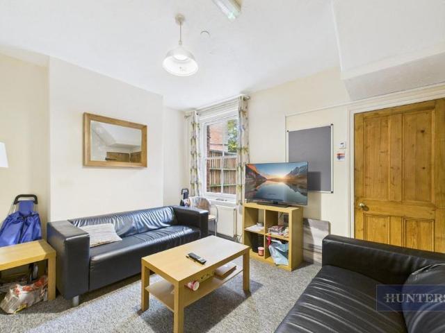 6 bedroom house to rent
