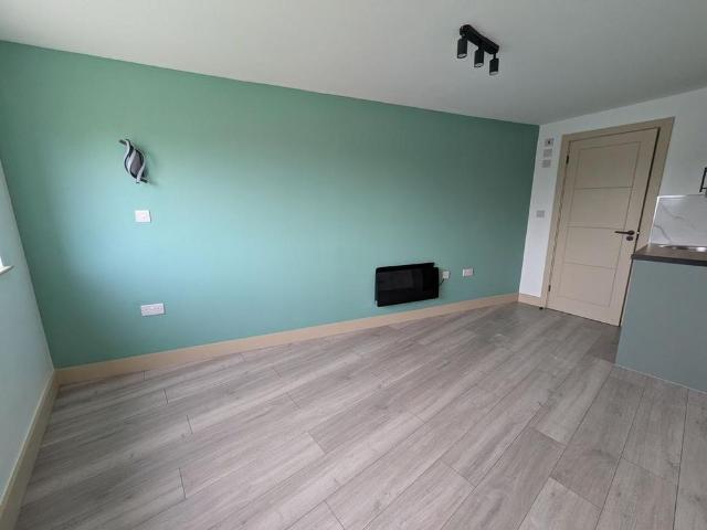 6 bedroom house to rent
