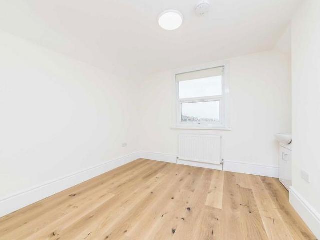 6 bedroom house to rent