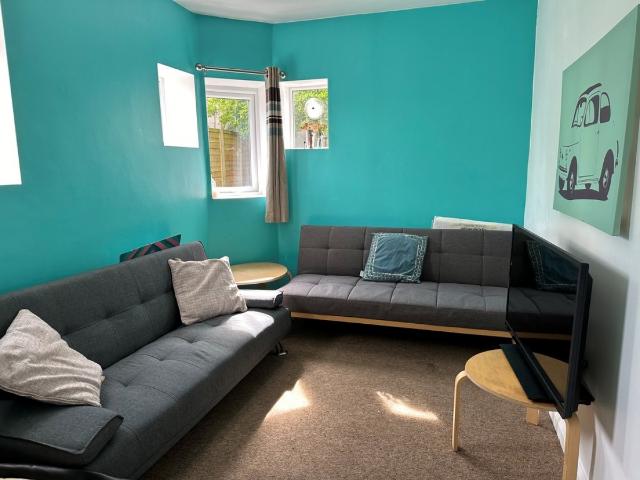 6 bedroom House To Rent