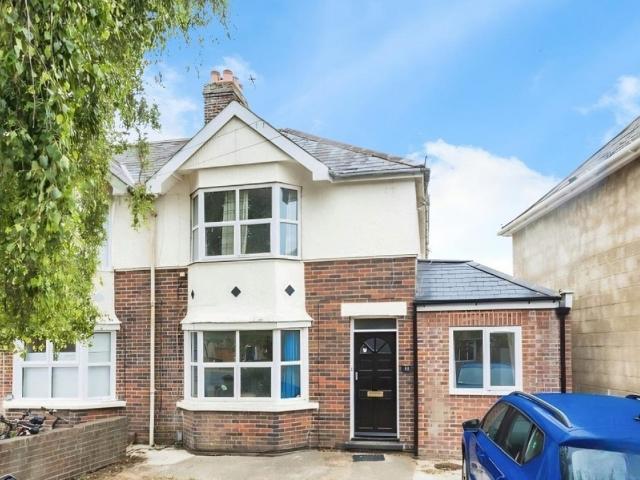 6 bedroom House To Rent