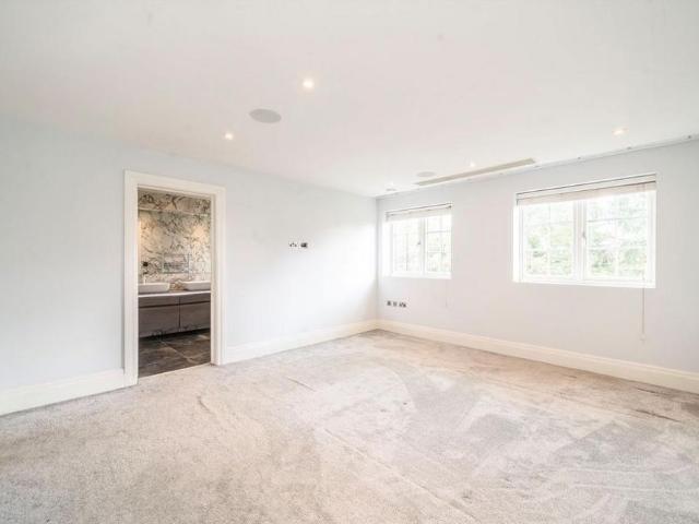 6 bedroom house to rent