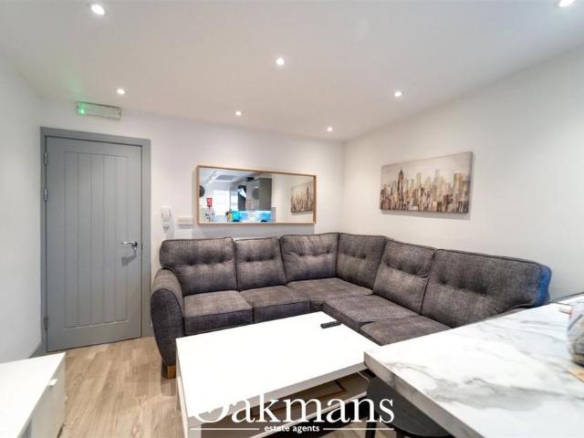 6 bedroom house to rent