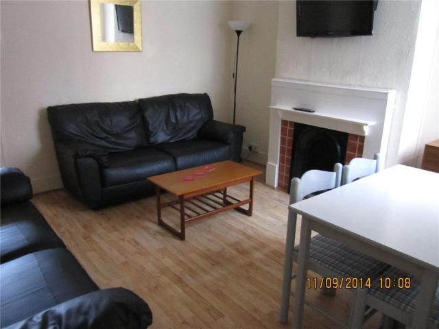 6 bedroom house to rent