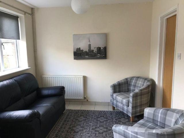 6 bedroom house to rent