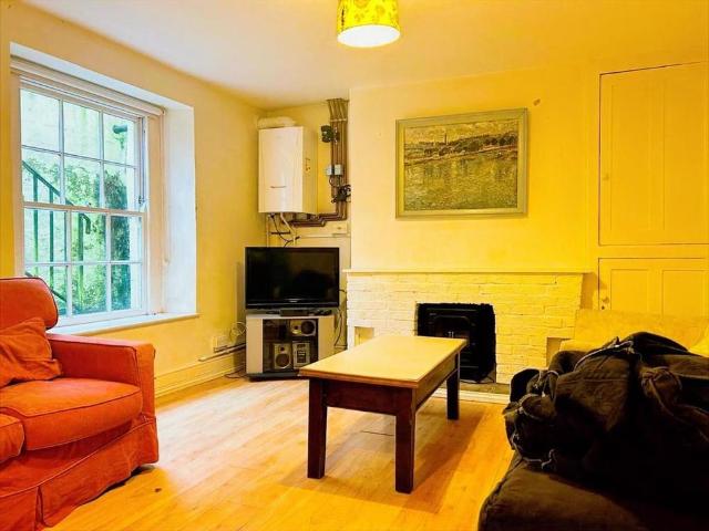 6 bedroom house to rent