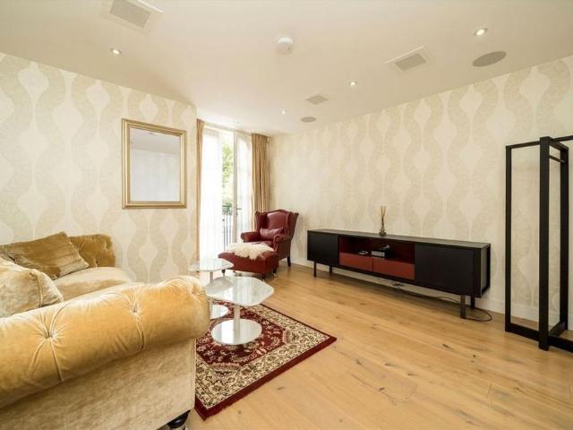 6 bedroom house to rent