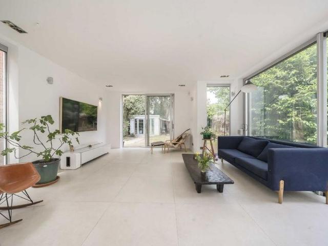 6 bedroom house to rent