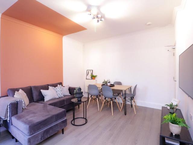 6 bedroom house to rent