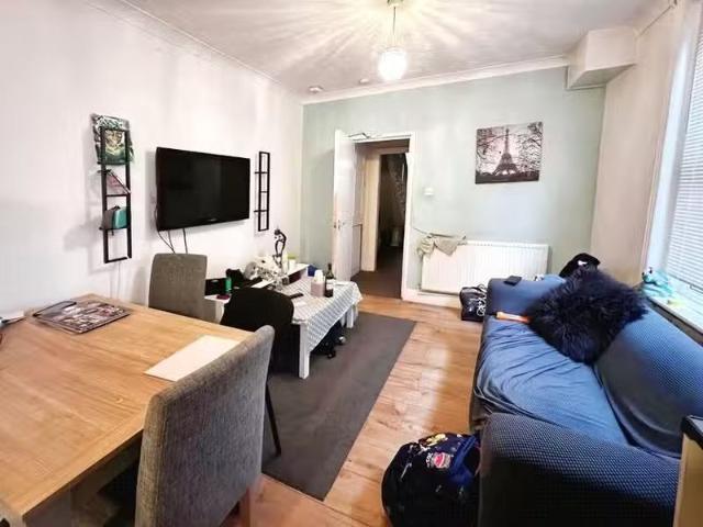 6 bedroom House to rent, Shakespeare Avenue, Southampton, SO17.