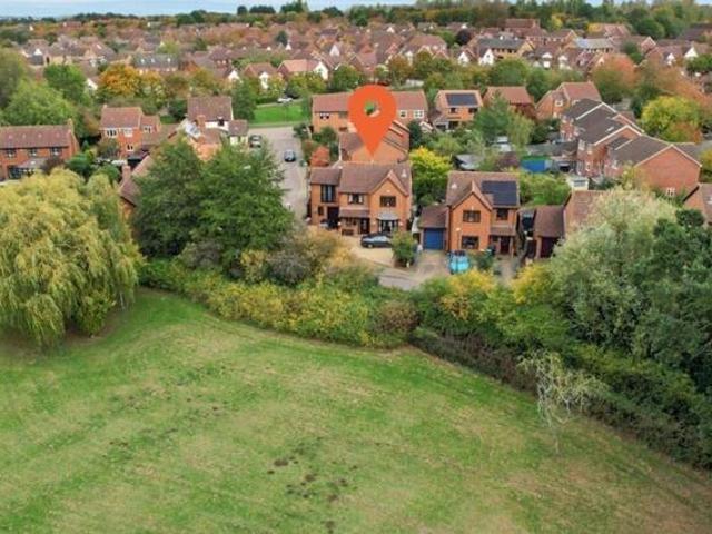 6 Bedroom House Tattenhoe Buckinghamshire LS98800979