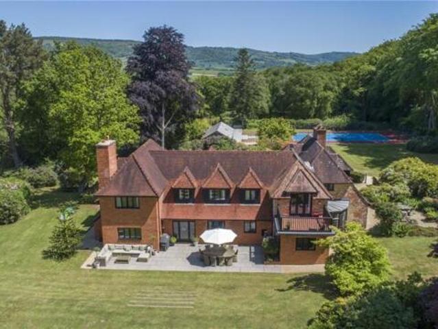 6 Bedroom House Taunton Somerset 100398434