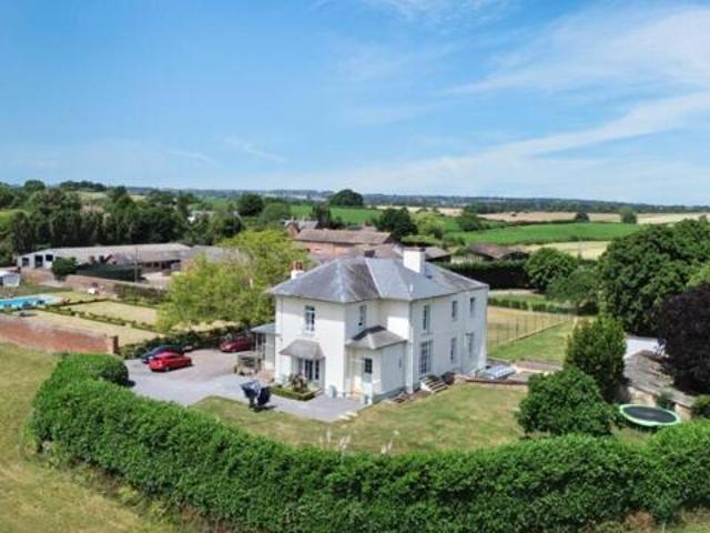 6 Bedroom House Taunton Somerset LS100398233