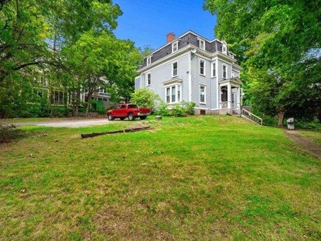 6 bedroom, Haverhill MA 01830 105124227
