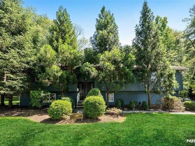 6 bedroom, Haworth NJ 07641 104719132
