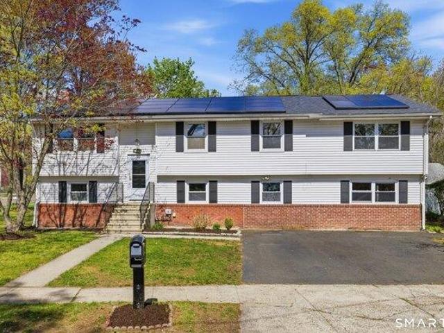 6 bedroom, Hamden CT 06517 102762465
