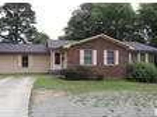 6 bedroom in Carrboro North Carolina 27510