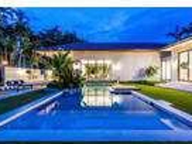 6 bedroom in Miami Florida 33138