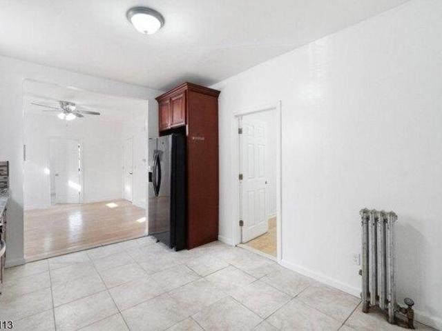6 bedroom, Irvington NJ 07111 105143909