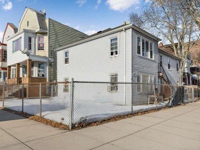 6 bedroom, Jersey City NJ 07305 104718111