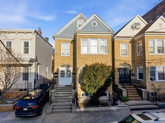 6 bedroom, Jersey City NJ 07305 102215117