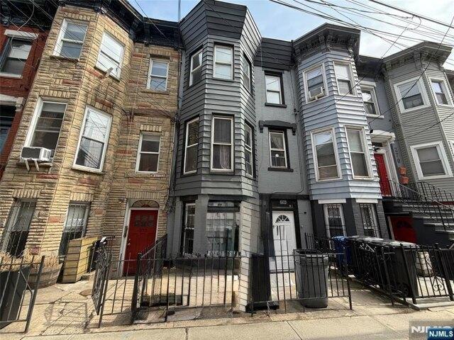 6 bedroom, Jersey City NJ 07306 104411349