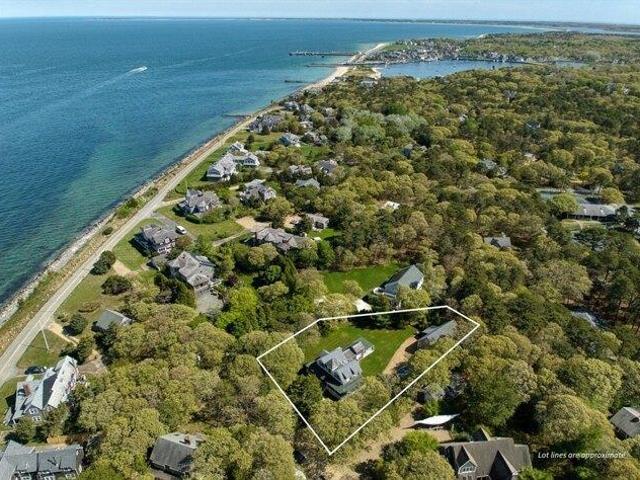 6 bedroom, Oak Bluffs MA 02557 102342816