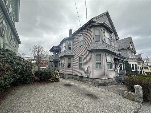 6 bedroom, Lowell MA 01852 102412242