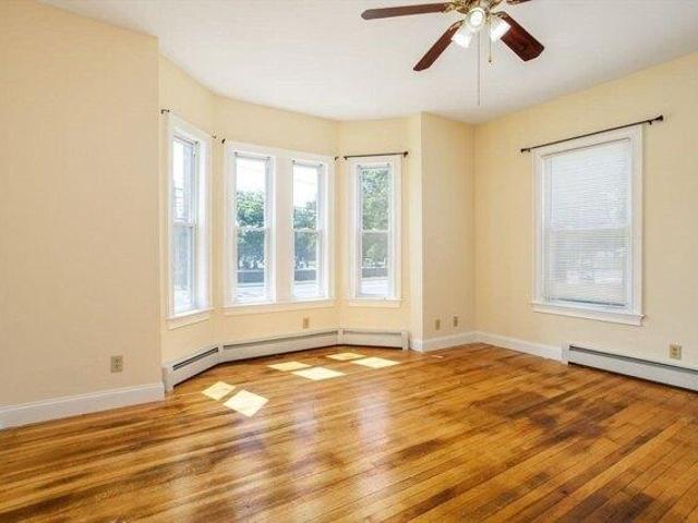 6 bedroom, Leominster MA 01453 105106021