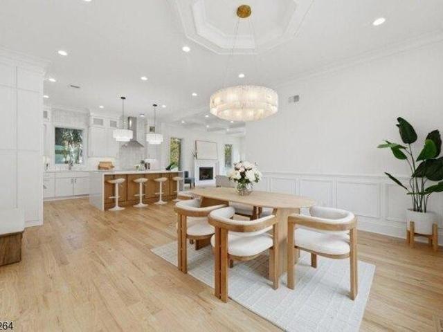 6 bedroom, Livingston NJ 07039 102798882