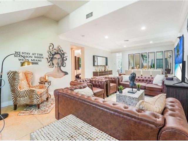 6 bedroom luxury House for rent in Miami Shores, Florida