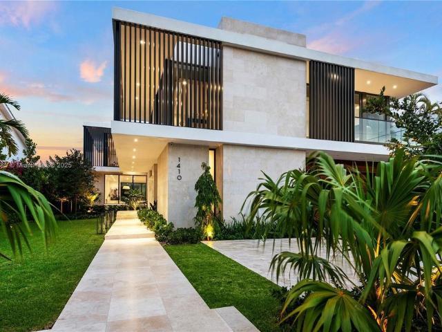 6 bedroom luxury House for sale in Miami Beach, Florida