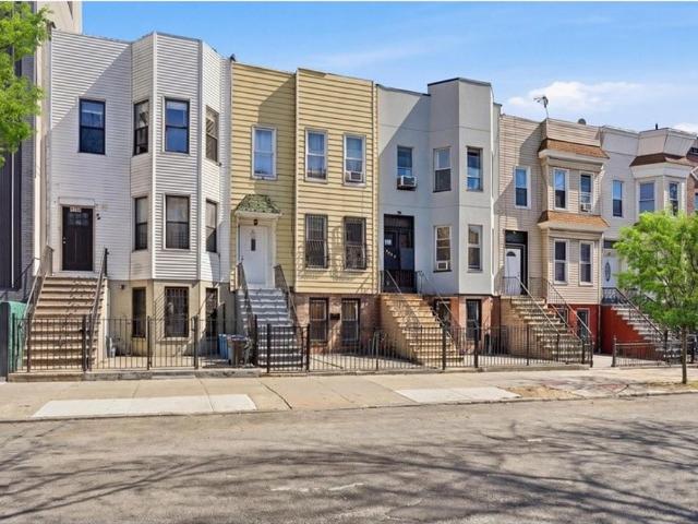 6 bedroom luxury House for sale in Brooklyn, United States
