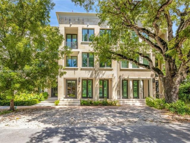 6 bedroom luxury Townhouse for sale in Coral Gables, United States
