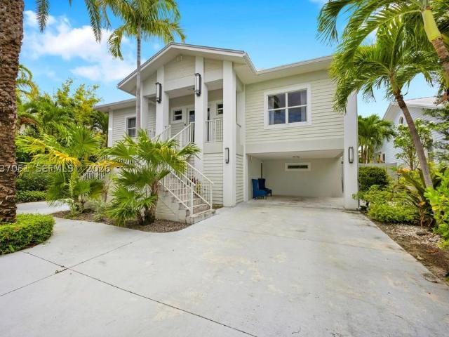 6 bedroom luxury Villa for rent in Miami, Florida