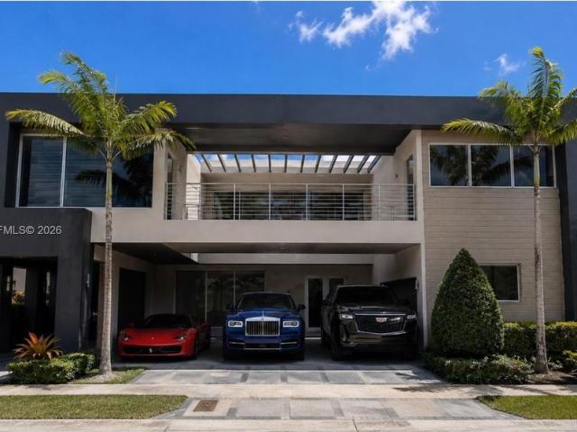 6 bedroom luxury Villa for rent in Doral, United States