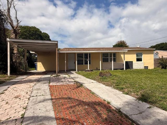 6 bedroom luxury Villa for rent in Fort Pierce, Florida