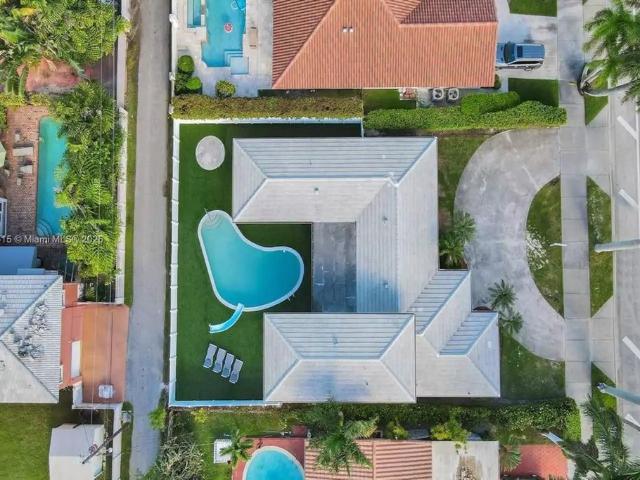 6 bedroom luxury Villa for rent in Hollywood, United States