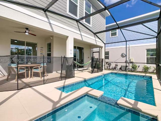 6 bedroom luxury Villa for rent in Kissimmee, Florida