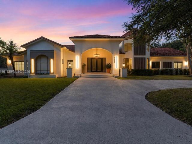 6 bedroom luxury Villa for rent in Palmetto Bay, Florida