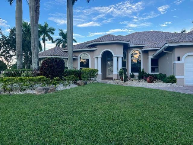 6 bedroom luxury Villa for rent in Weston, United States