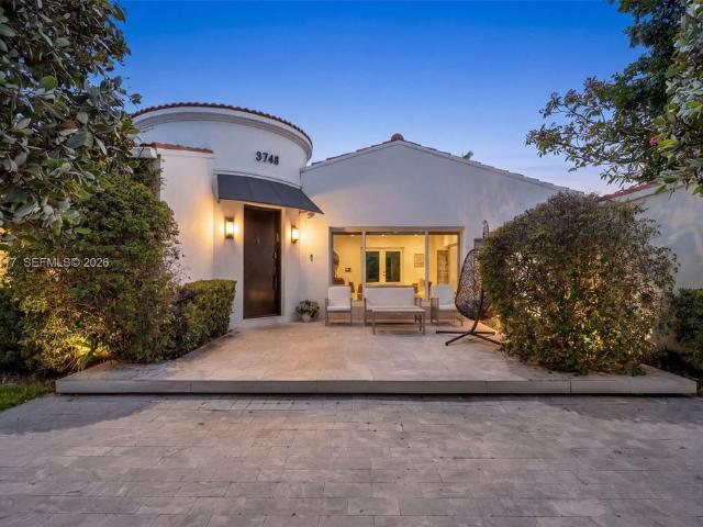 6 bedroom luxury Villa for sale in Miami Beach, Florida