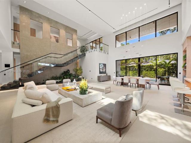 6 bedroom luxury Villa for sale in Miami, Florida
