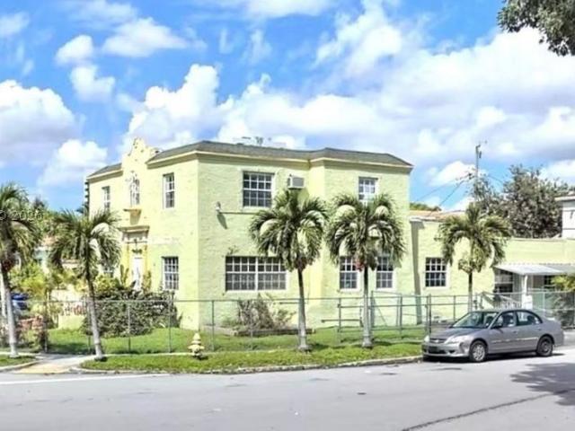 6 bedroom luxury Villa for sale in Miami, Florida