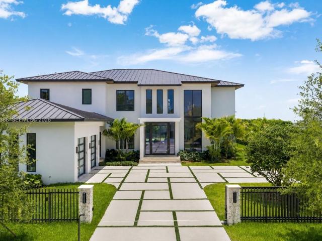6 bedroom luxury Villa for sale in Miami, Florida