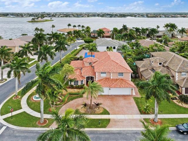 6 bedroom luxury Villa for sale in Miramar, Florida