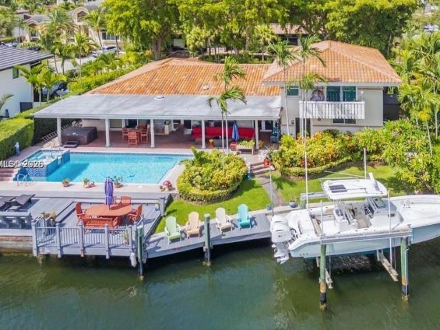 6 bedroom luxury Villa for sale in North Miami, United States