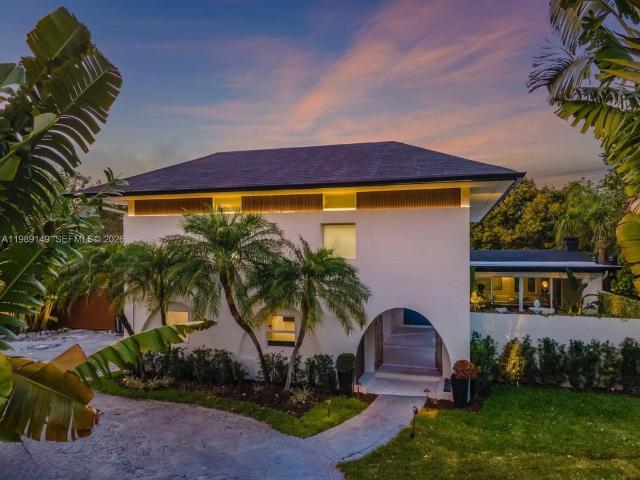 6 bedroom luxury Villa for sale in Cutler Bay, Florida